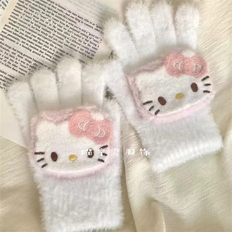 Cute Wollen Hello Kitty Gloves